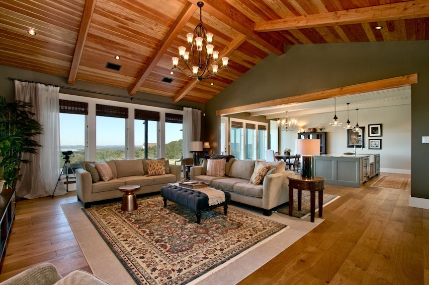 Infinity Edge - Luxury Lake View, Heated Infinity Edge Pool & Chef Kitchen - Canyon Lake, TX