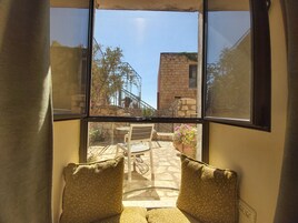 Quarto executivo, para não fumantes, banheira de hidromassagem | Vista do quarto