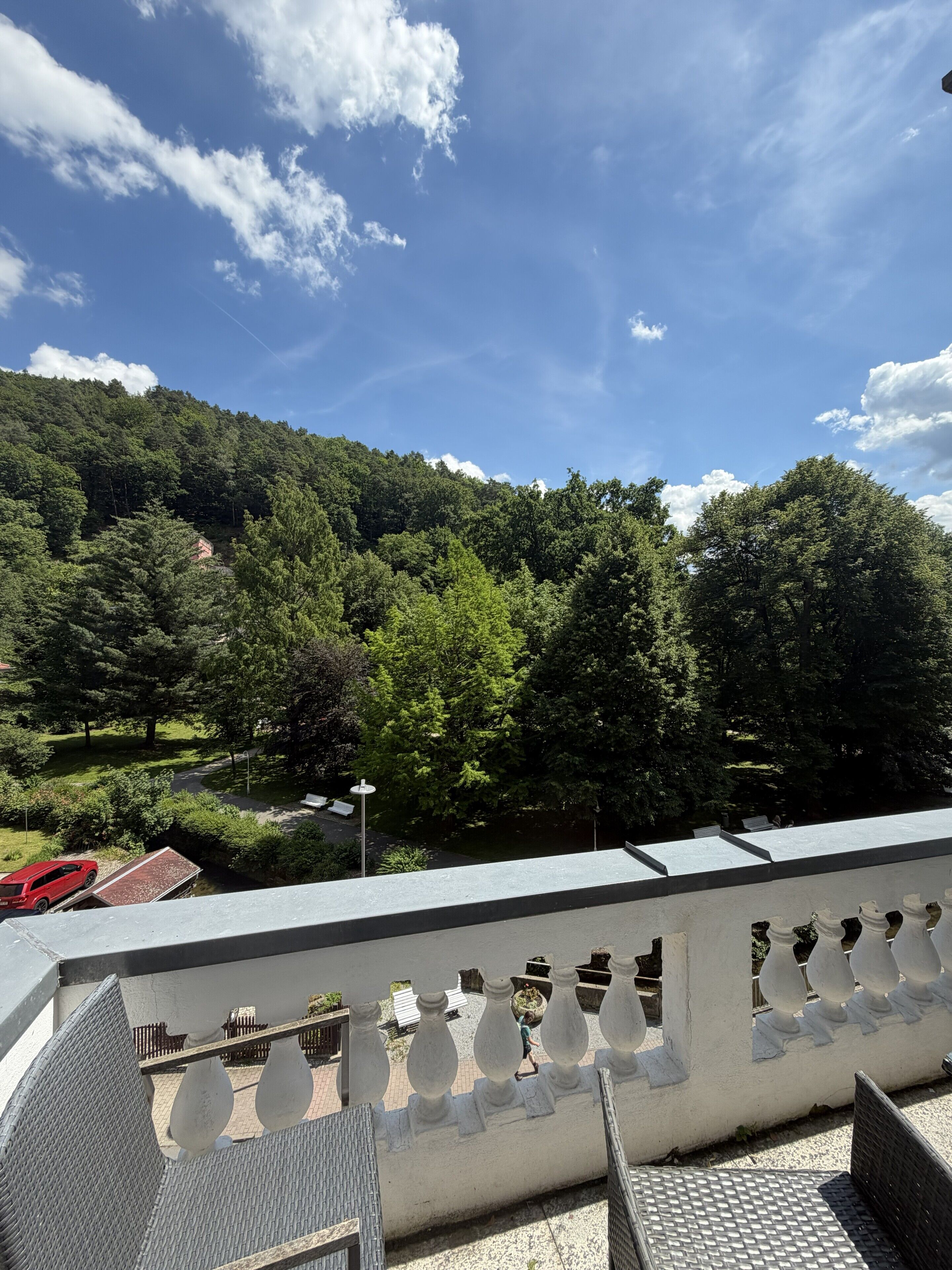 Apartamento luxo, 3 quartos, sacada, vista para o parque (incl. final cleaning fee € 80,-) | Vista da sacada