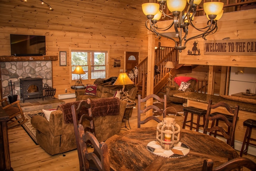 Peace & Wildlife-stunning Log Home W/mountain View - 파고사 스프링스