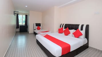 Suíte superior | Espaço de trabalho para notebook, Wi-Fi de cortesia, roupa de cama