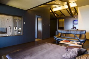 Quarto Duplo (W/ Private Air Hot Spring Bath) | Cofre no quarto, Wi-fi grátis, roupa de cama fornecida 