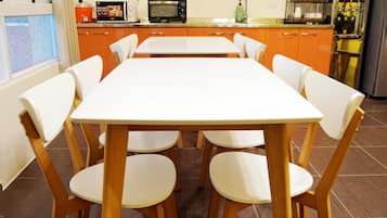 Um frigorífico no espaço comum