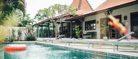 Piscina exterior