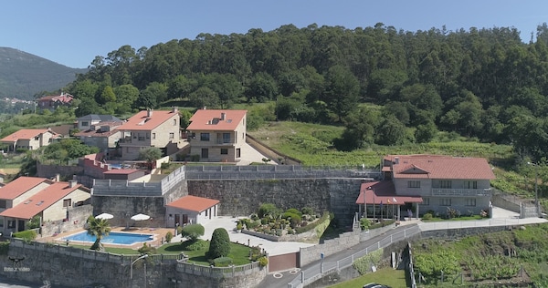 Hotel Liñares - Poio