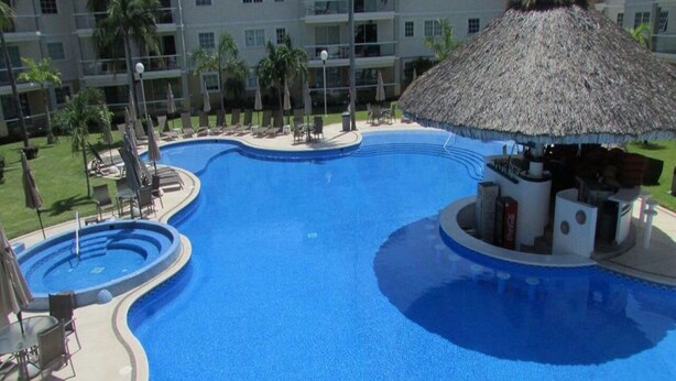 Piscina exterior 