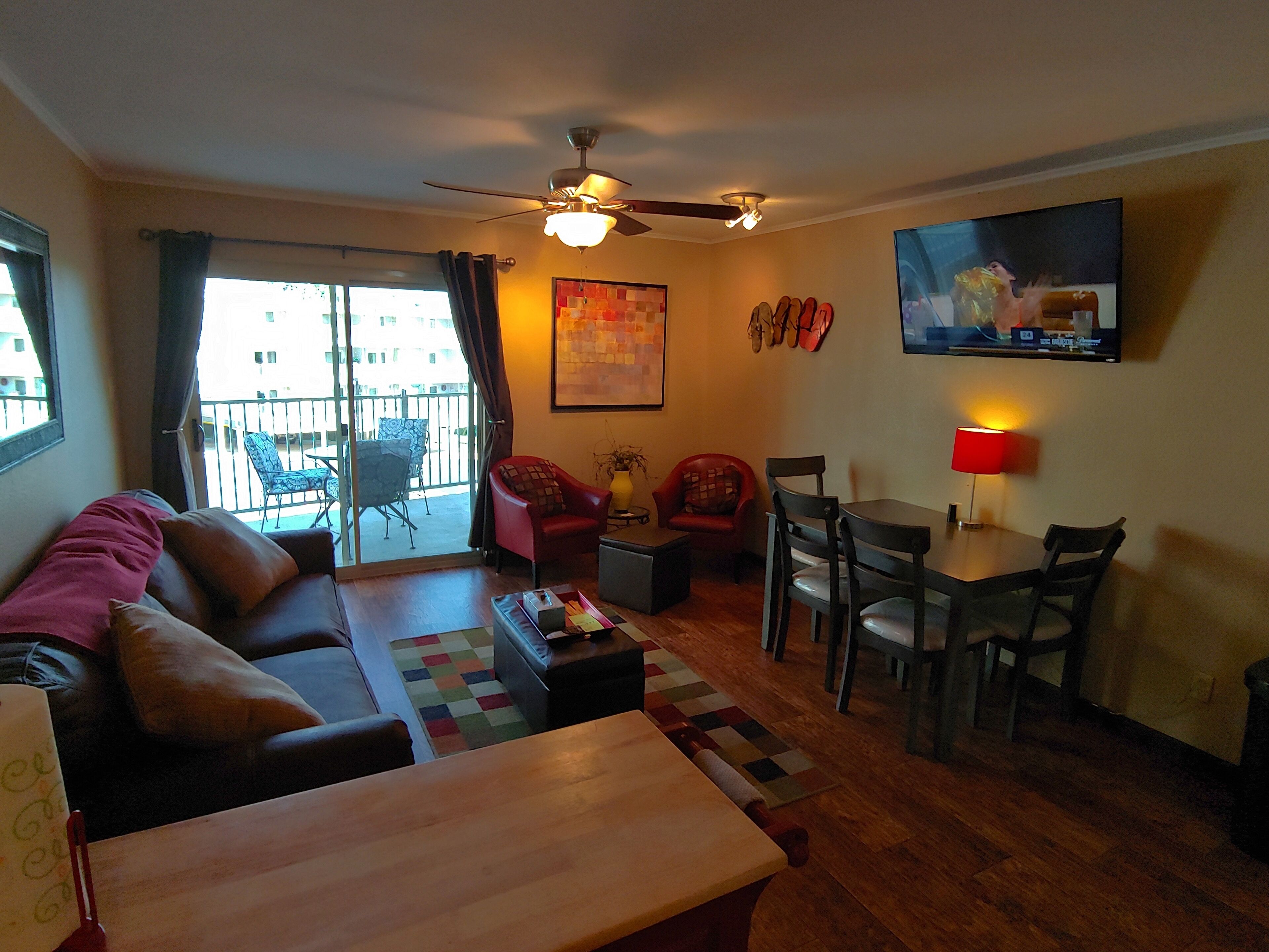 Riverfront Flotation Fun Near The Tube Chute 1 Br Condo 3 Min From Schlitterbahn - New Braunfels, TX