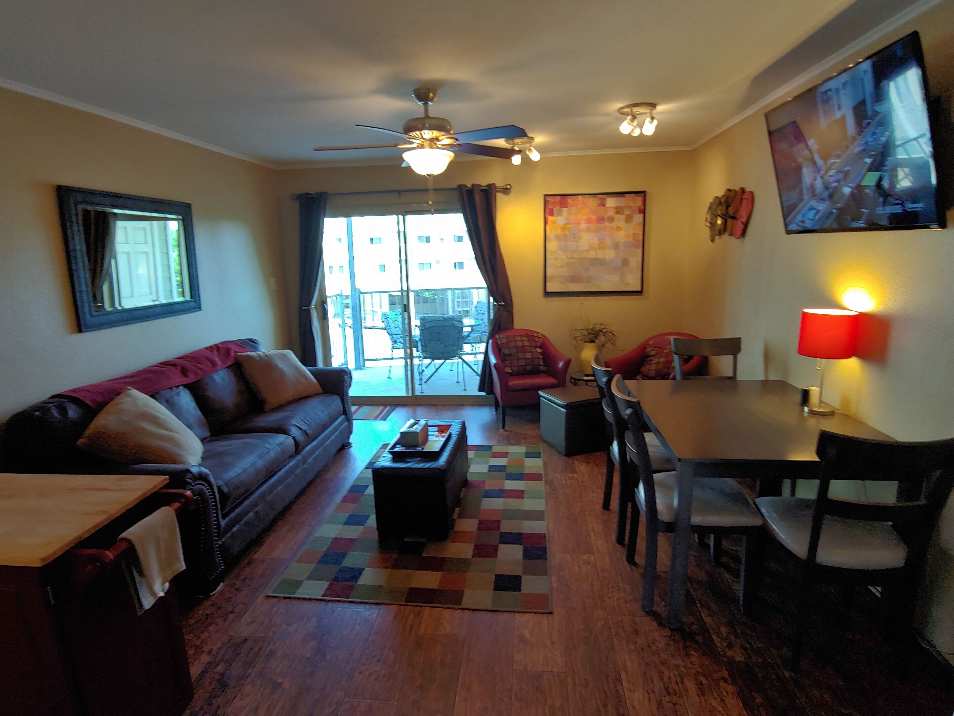 Riverfront Flotation Fun Near The Tube Chute 1 Br Condo 3 Min From Schlitterbahn - New Braunfels, TX