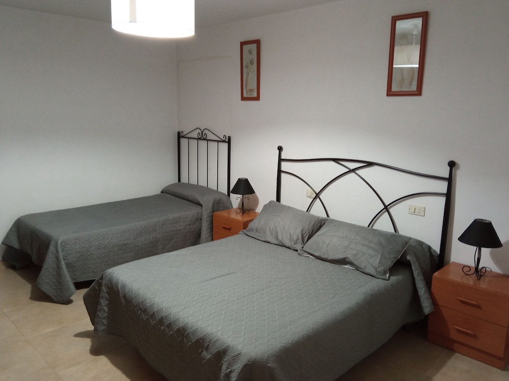 Bueu: Apartamento Vistas Al Mar Y Al Campo A 300m. De La Playa, 5 Personas, Wif - Bueu