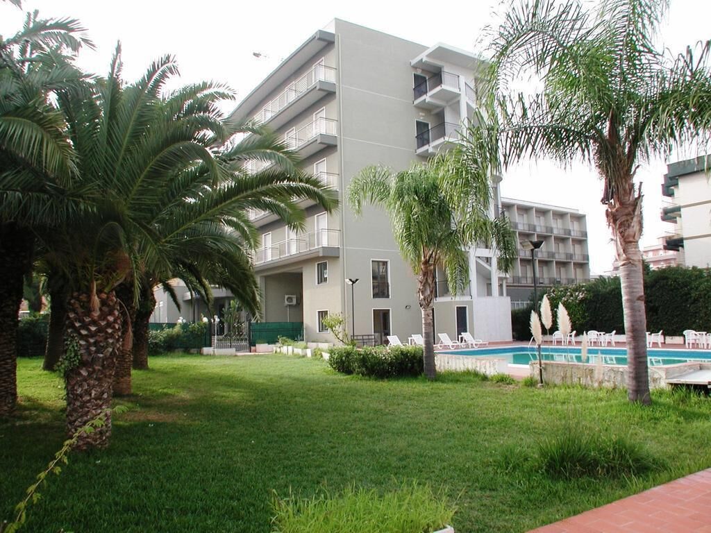 Piscina externa sazonal