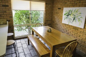 Casa, 4 quartos | Refeições no quarto