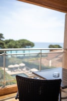 Quarto casal standard, sacada, vista para o mar | Terraço/pátio