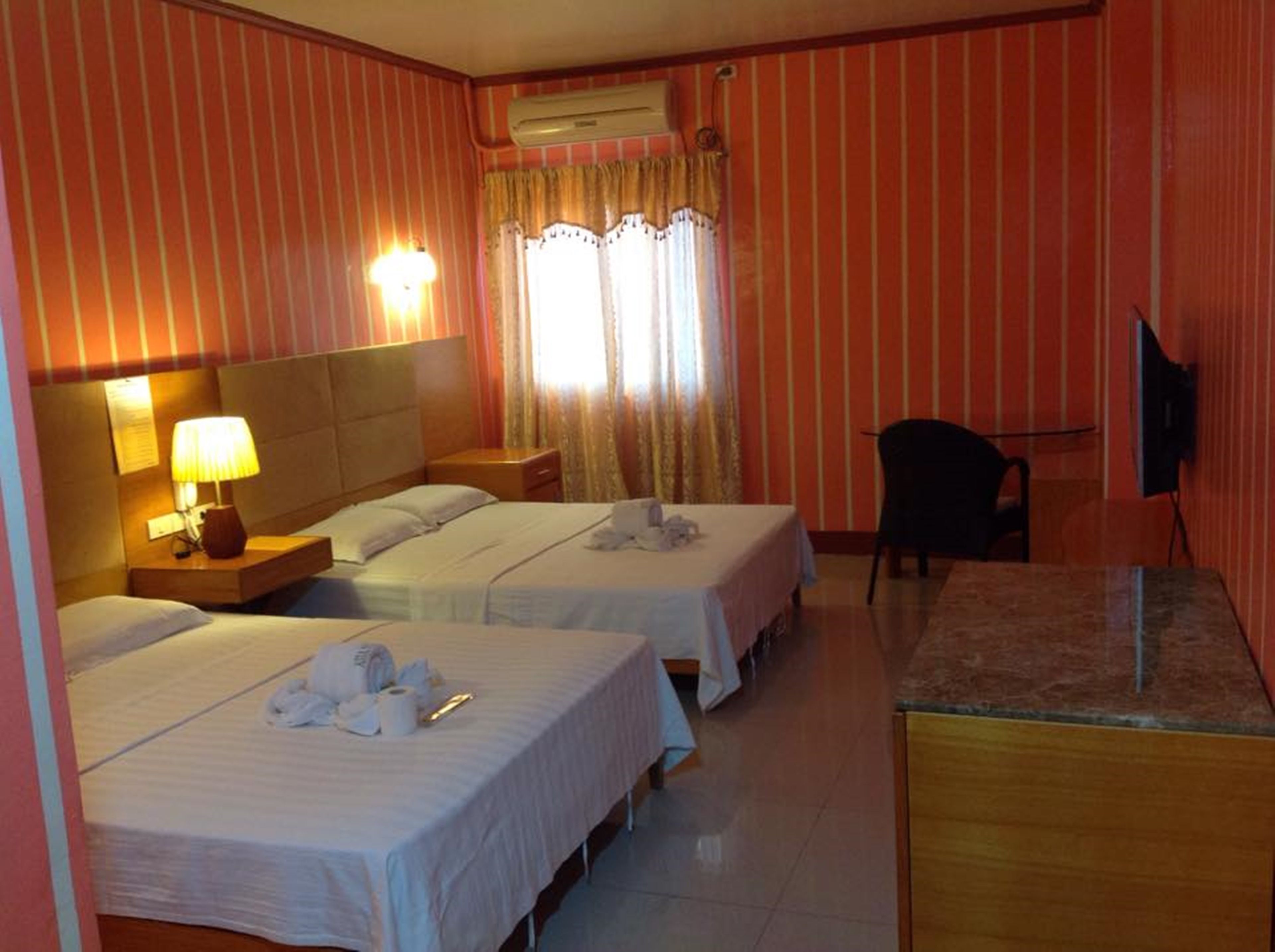 Quarto Familiar | Roupa de cama fornecida 