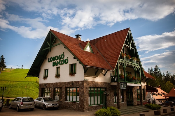 Lobogó Resort - Transylvania