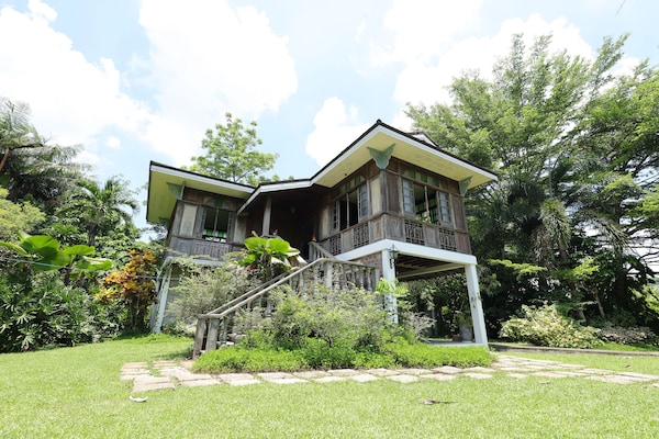 Tree House At Sitio De Amor Leisure Farm - San Pablo City