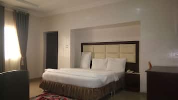 Quarto Executivo | Cofre no quarto, secretária, Wi-fi grátis, roupa de cama fornecida