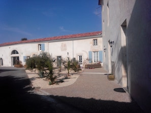 Suite Tradicional, terraço, vista para o jardim (La Seudre - free parking) | Vista do quarto