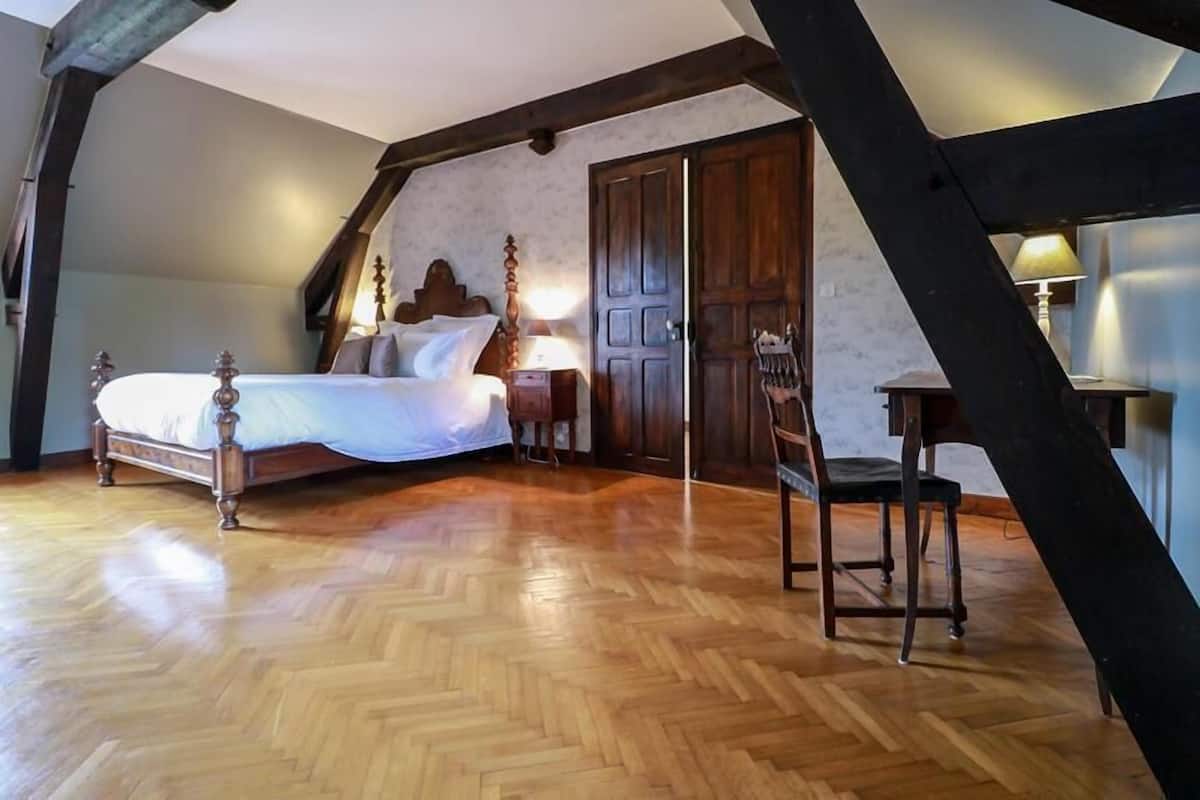 Quarto Duplo