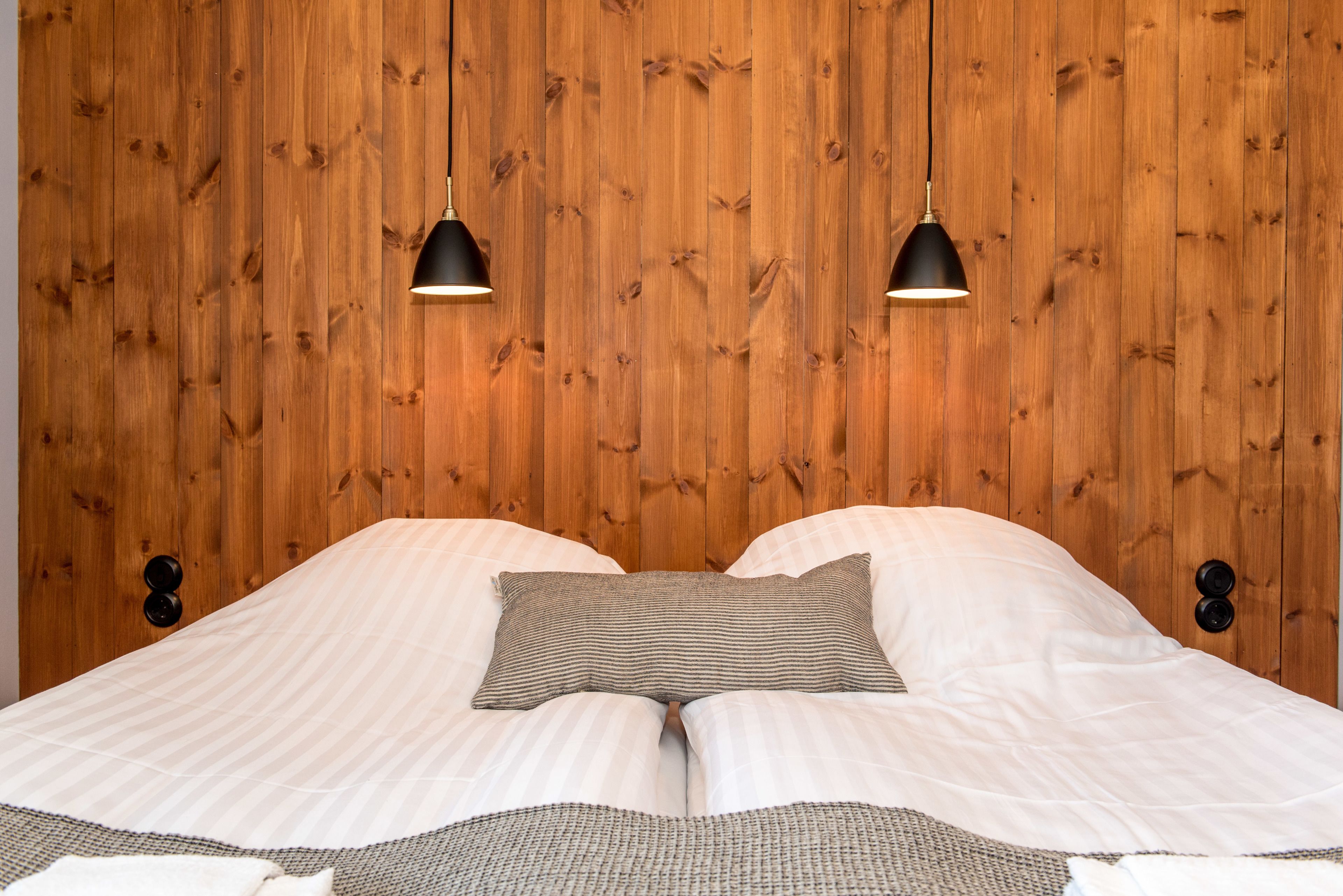 Quarto Duplo | Cortinas/cortinados opacos, ferro/tábua de engomar 
