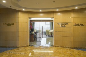 Titanium Club King Room | Roupa de alta qualidade, minibar, cofre no quarto 