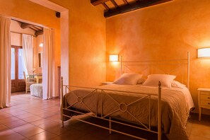 Secretária, quartos insonorizados, ferro/tábua de engomar, Wi-fi grátis 