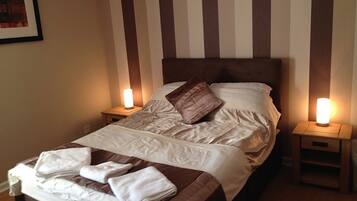 Quarto Individual Standard, 1 cama individual | Ferro/tábua de engomar, Wi-fi grátis, roupa de cama fornecida