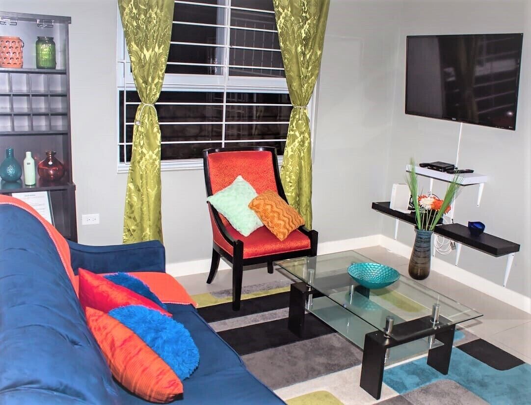 Hideaway Of Heavenly Bliss - Kingston