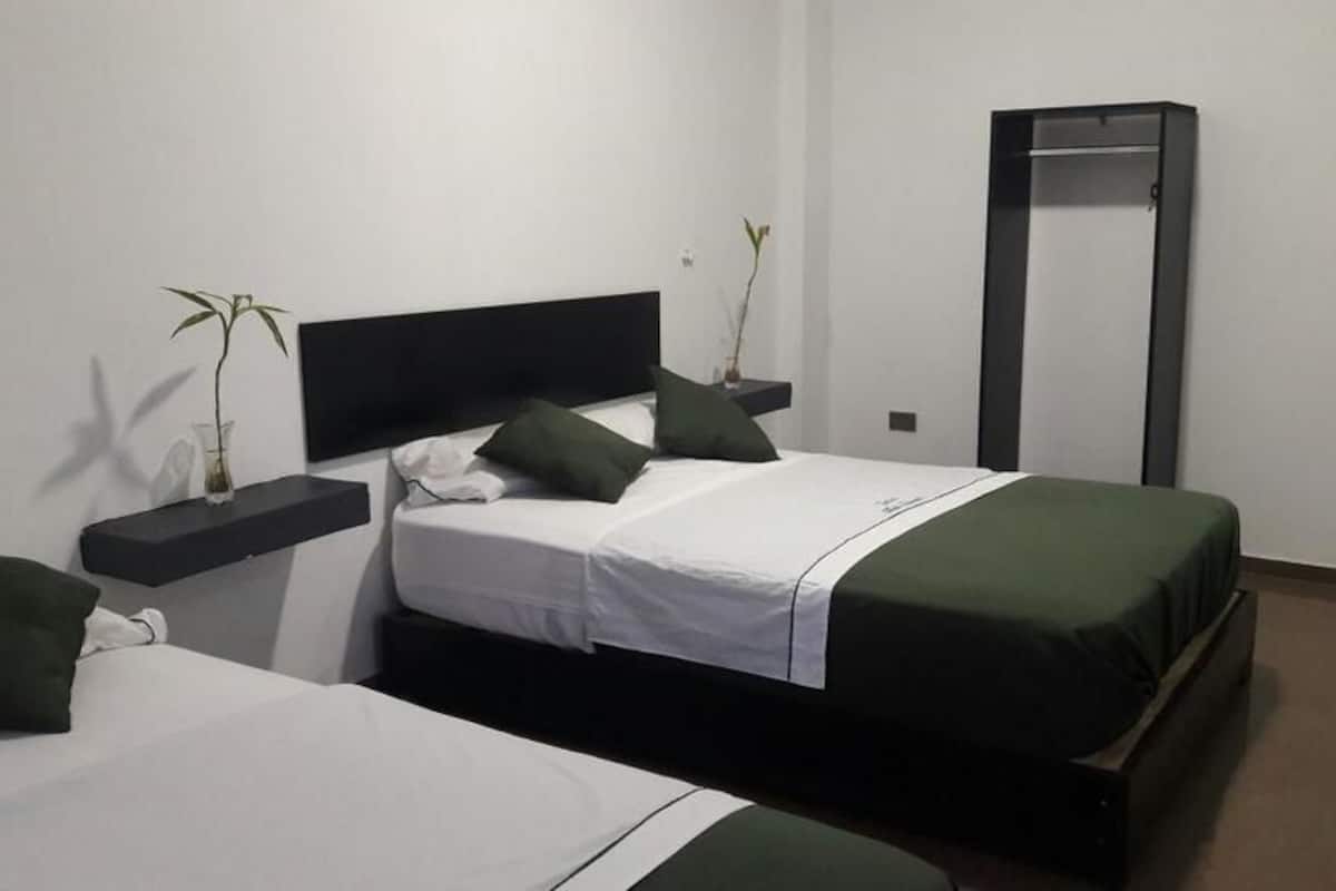 Wi-Fi de cortesia, roupa de cama