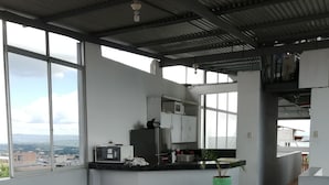 Café da manhã continental grátis todos os dias