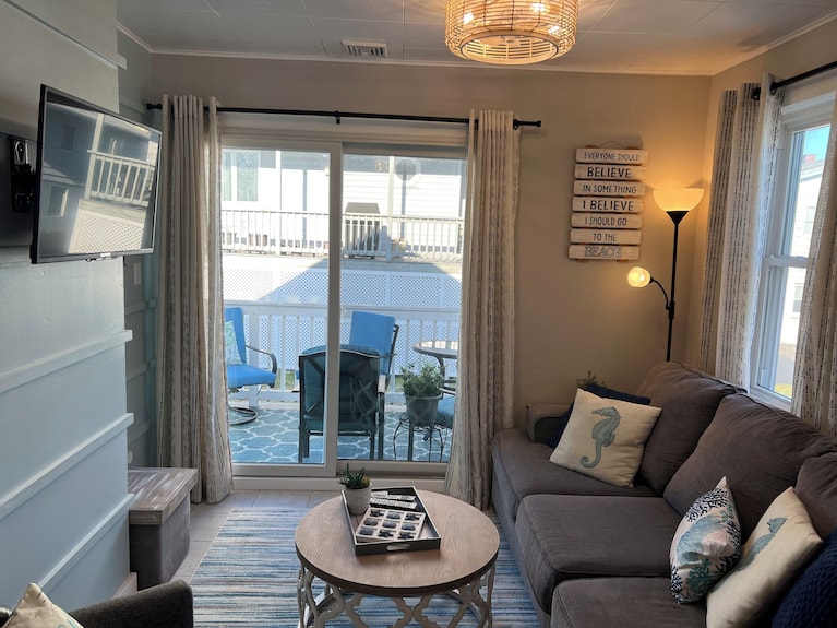 Ocean Wave Unit, Melo's Beach House Rentals - 麻薩諸塞