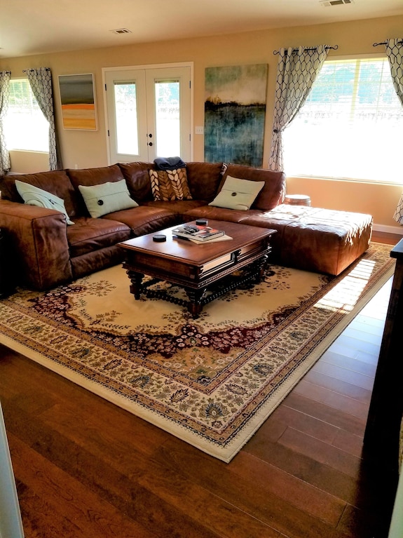 Relax And Unwind In Our 3br-2ba House On Historic Troon Estate Vineyard! - Valley of the Rogue State Park, Gold Hill