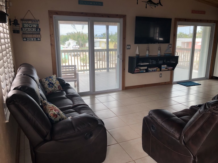 Beautiful Canal
Front House - 佛羅裡達礁島群