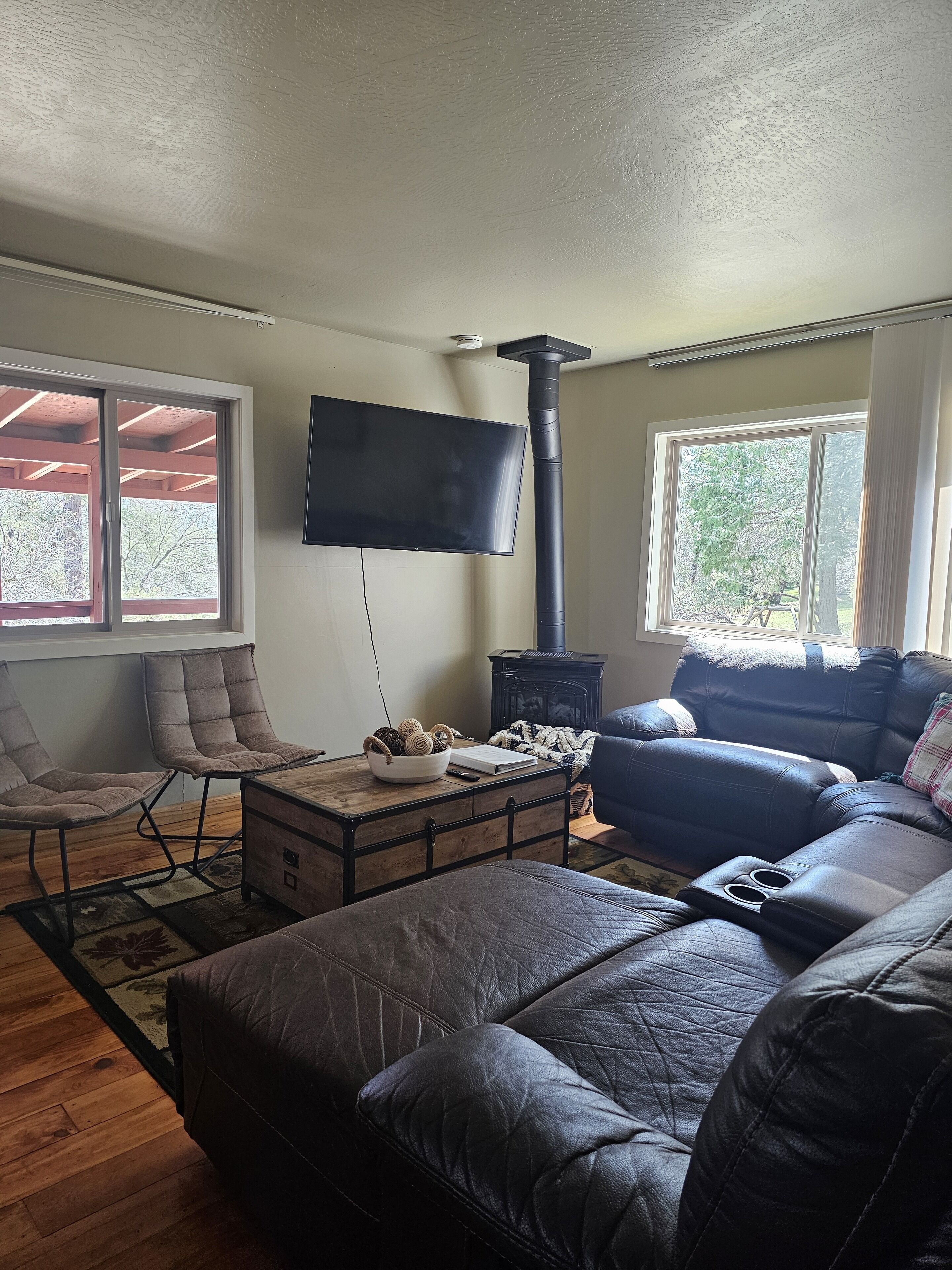 Cabin In Bass Lake Vacational - North Fork, CA