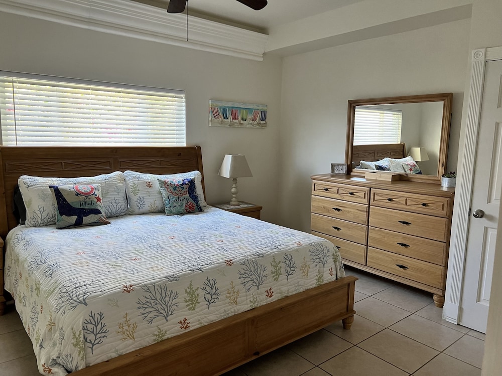 Lux 3 King Br Pool Villa With Generator Overlooking Cruz Bay With Amazing Views - St John, Virgin Islands