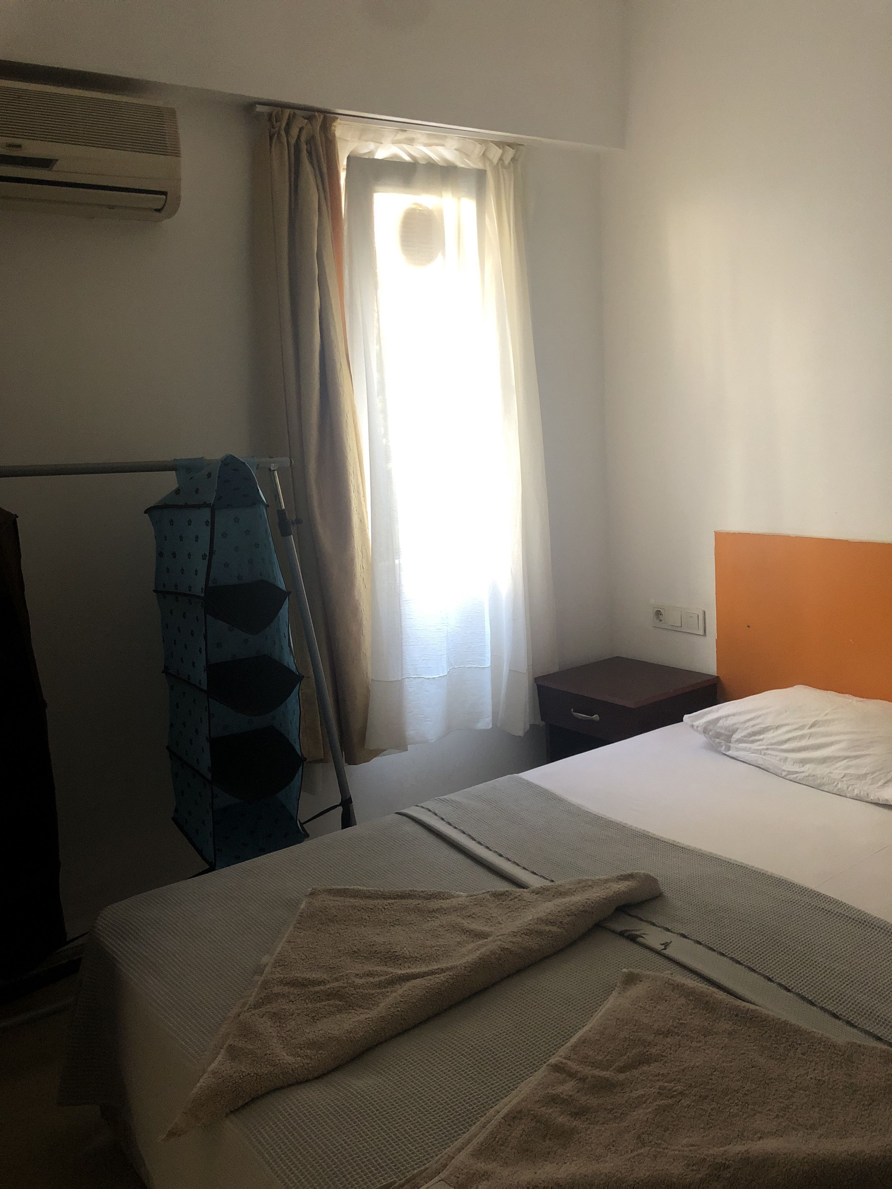 Quarto casal standard, 1 quarto, para não fumantes | Quartos à prova de som, Wi-Fi de cortesia, roupa de cama