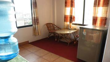 Apartamento | Cofre no quarto, secretária, ferro/tábua de engomar, Wi-fi grátis
