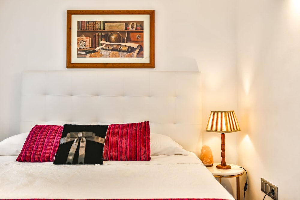 Apartamento-loft Turístico En Pleno Centro De Sitges, Calle Del Pecado, Cerca De La Playa - Sitges