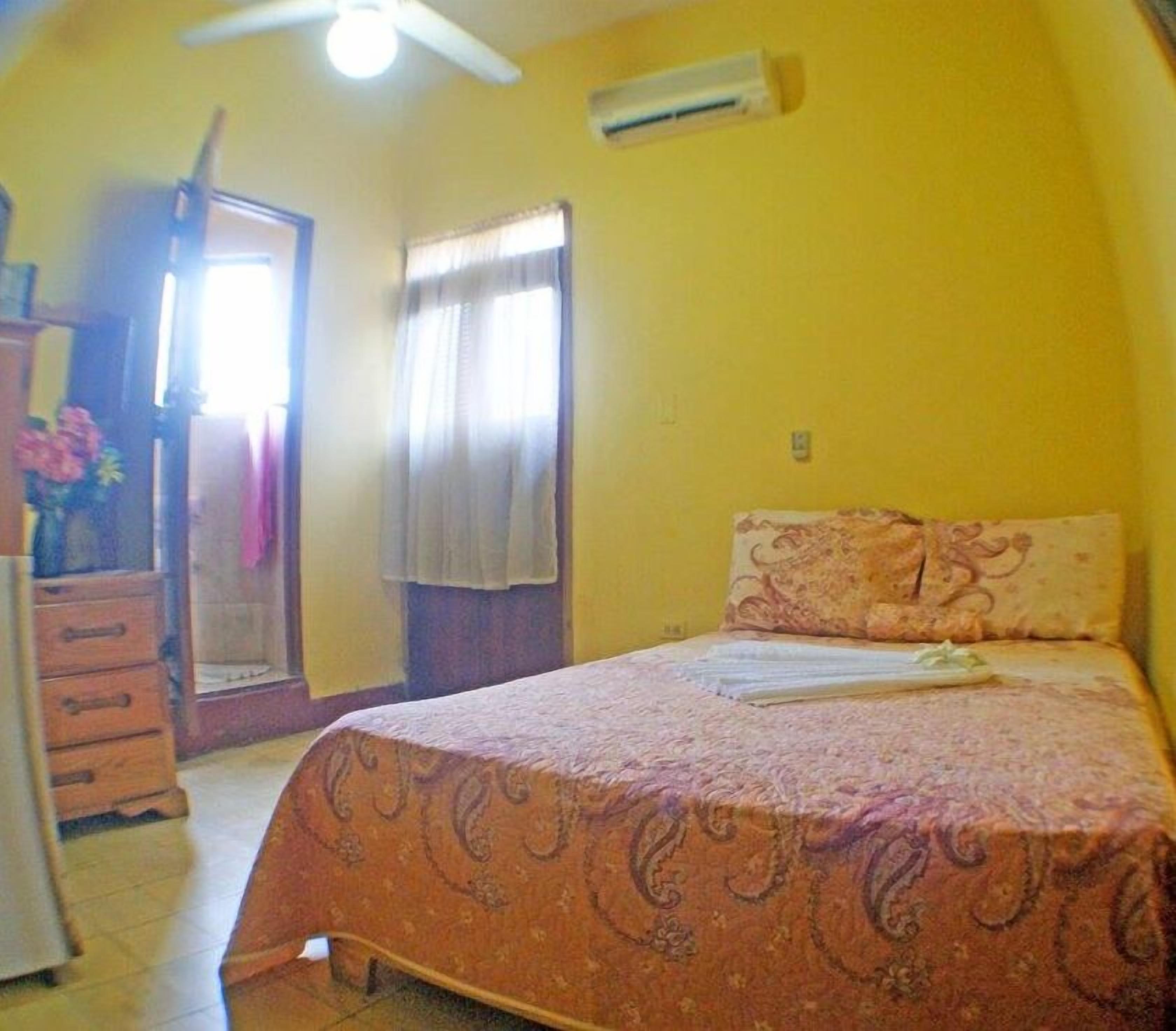 1 quarto, cofre no quarto, secretária, Wi-fi grátis 