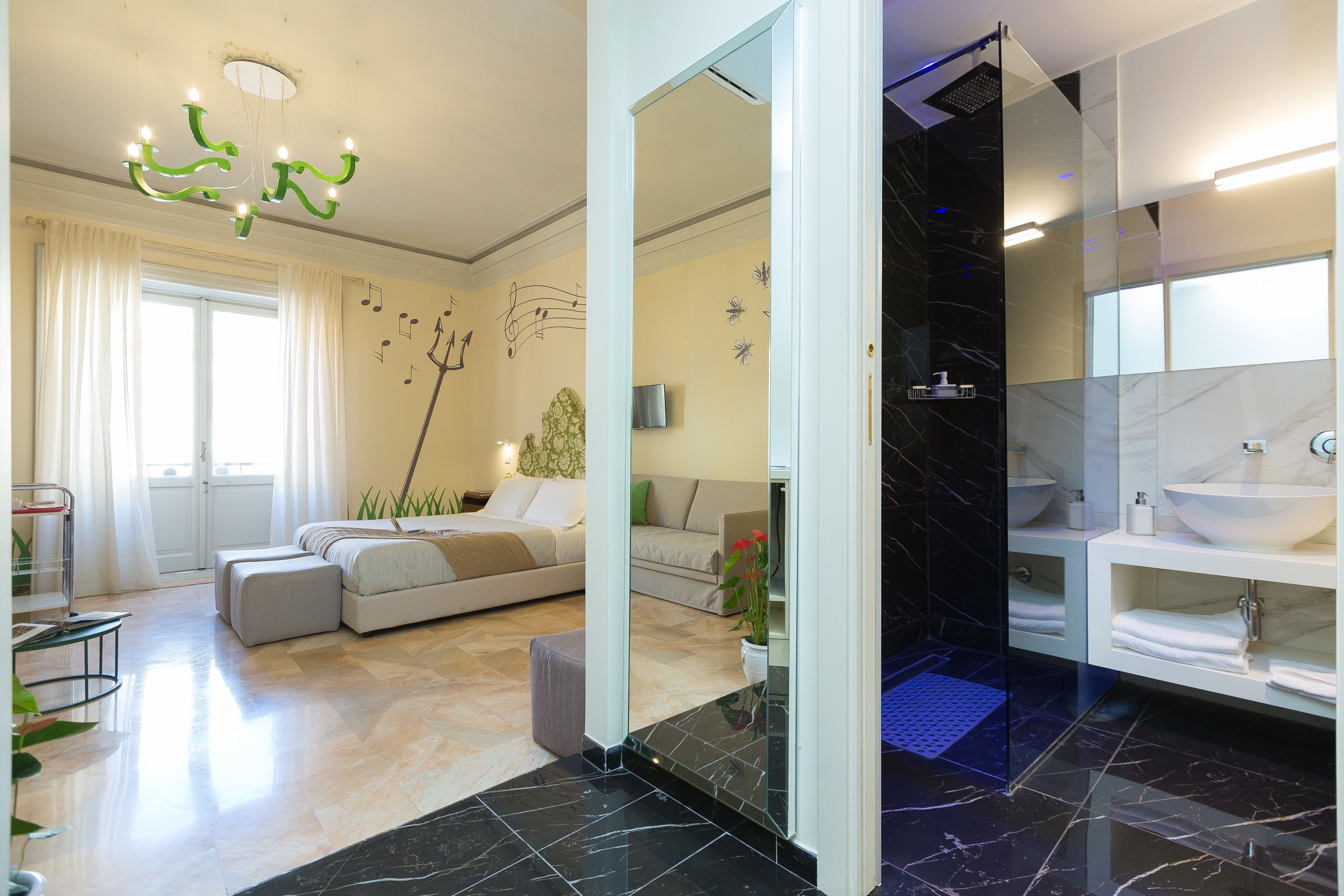 Quarto Duplo, kitchenette, Vista para a cidade | Lençóis de algodão egípcio, roupa de alta qualidade, edredões de penas 