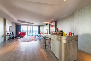 Roupas de cama antialérgicas, edredons de pluma, frigobar