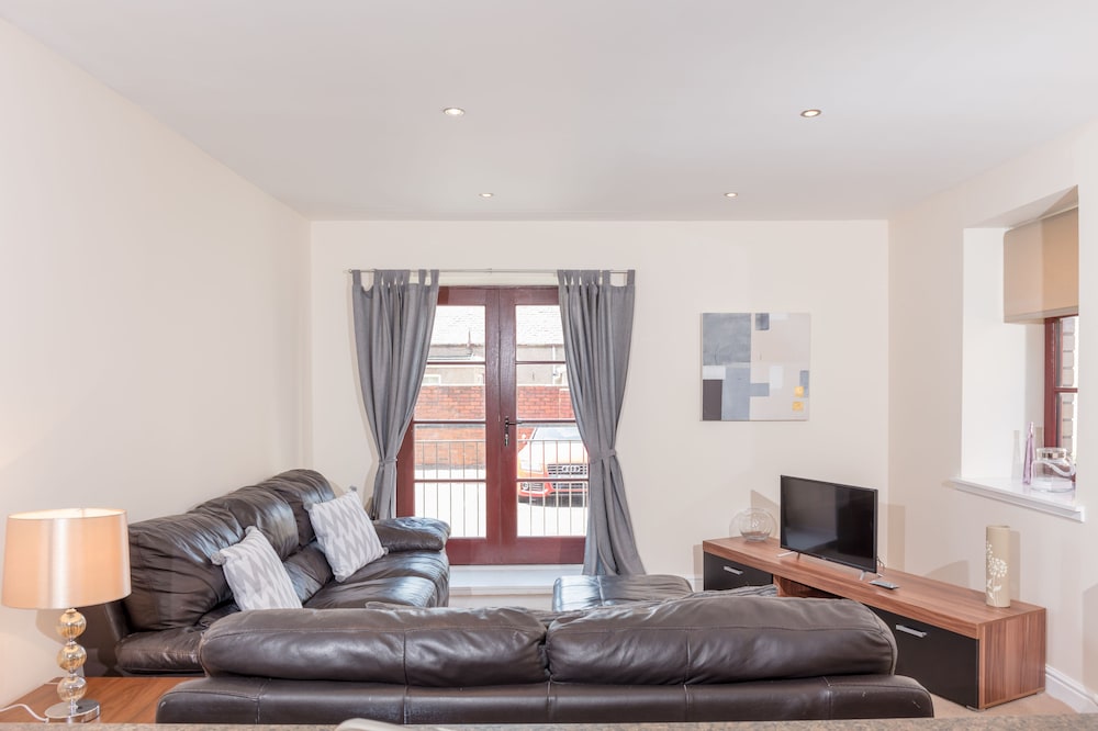 Elliot Suite No2 - Donnini Apartments - Prestwick