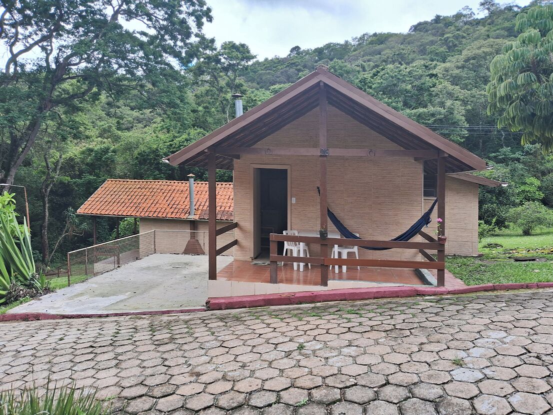 Chale Tipo A | 1 quarto, minibar, secretária, roupa de cama fornecida 