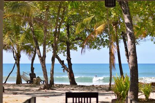 Quarto luxo, 1 cama King, vista para o oceano, de frente para a praia (Pelican) | Vista para praia/oceano