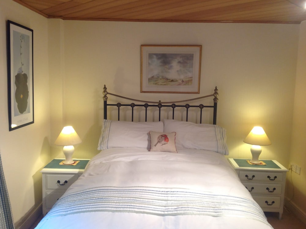 Robin Cottage In The Heart Of County Antrim . - Antrim