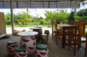 Área de estar no saguão