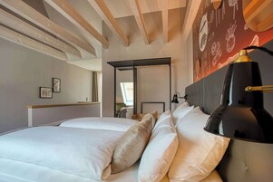 Apartamento Familiar | Secretária, quartos insonorizados, Wi-fi grátis