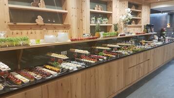 Pequeno-almoço tipo buffet diário incluído