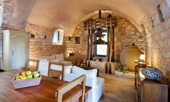 Estúdio Tradicional | Sala de estar | TV de ecrã plano 