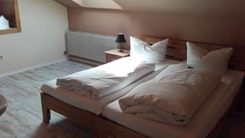 Apartamento, 3 quartos, vista para a montanha | Comodidade do quarto