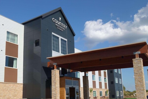 Country Inn & Suites By Radisson, Ft. Atkinson, Wi - Wisconsin